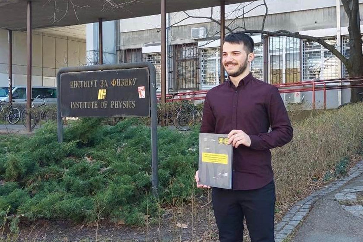 Stručnjak za nuklearnu fiziku radi kao konobar-Sferamedija